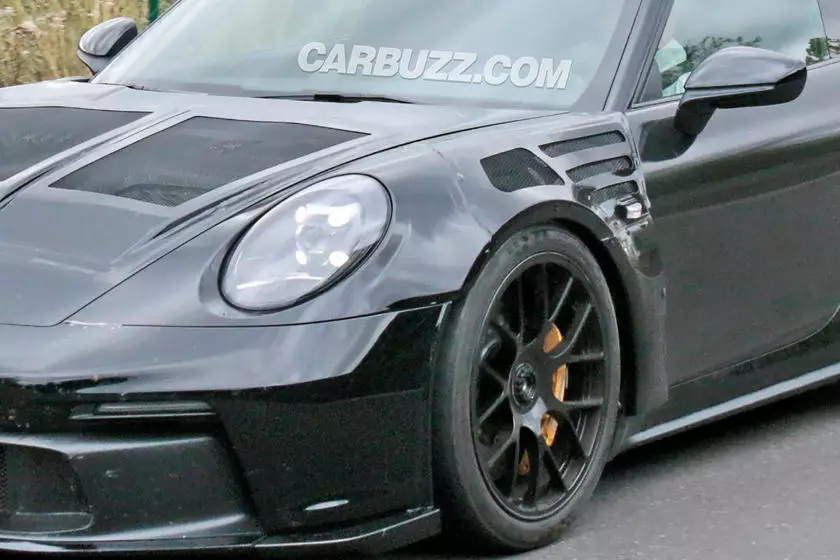 រថយន្ត Porsche 911 GT3 RS ថ្មី មើលទៅដូចជារថយន្តប្រណាំងតាមផ្លូវច្បាប់ 28082_12