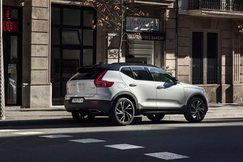 Lara Croft Di Tomb Raider-ê de Volvo XC40-a Nû Sleek Dikêşe 28149_6