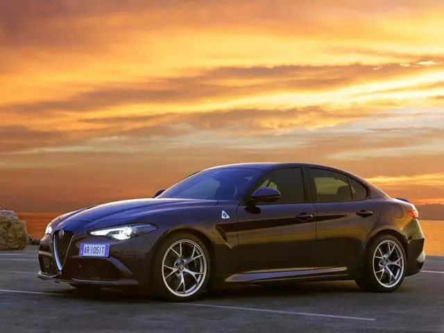 ¿Está en apuros o futuro do Alfa Romeo Giulia? 2815_4