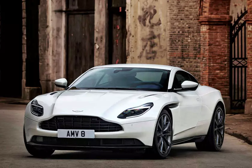 Aston Martin DB11 Coupe 2017-2019 года выпуску