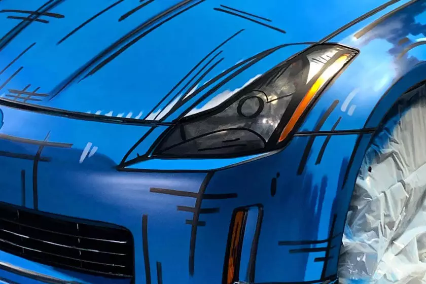 Кол менен боёлгон Nissan 350Z мультфильмге окшош 28355_7