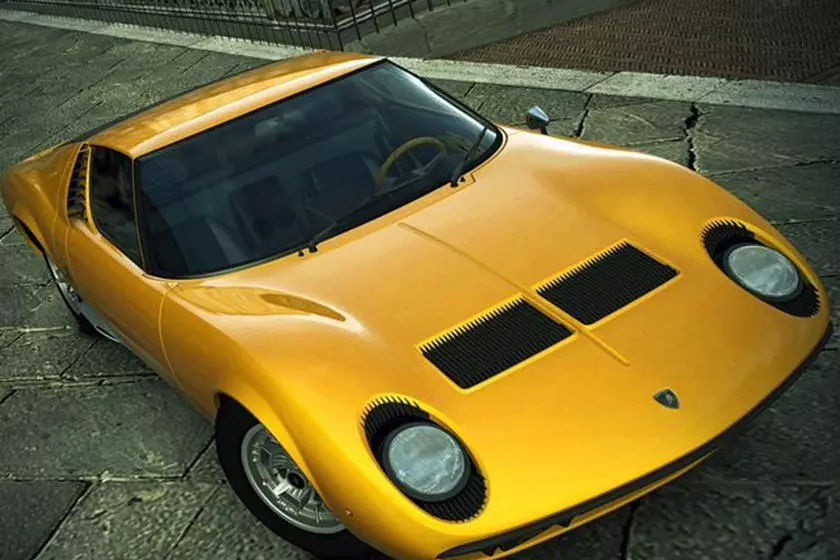 Lamborghini Konsideranta Posteulo Al La Legenda Miura