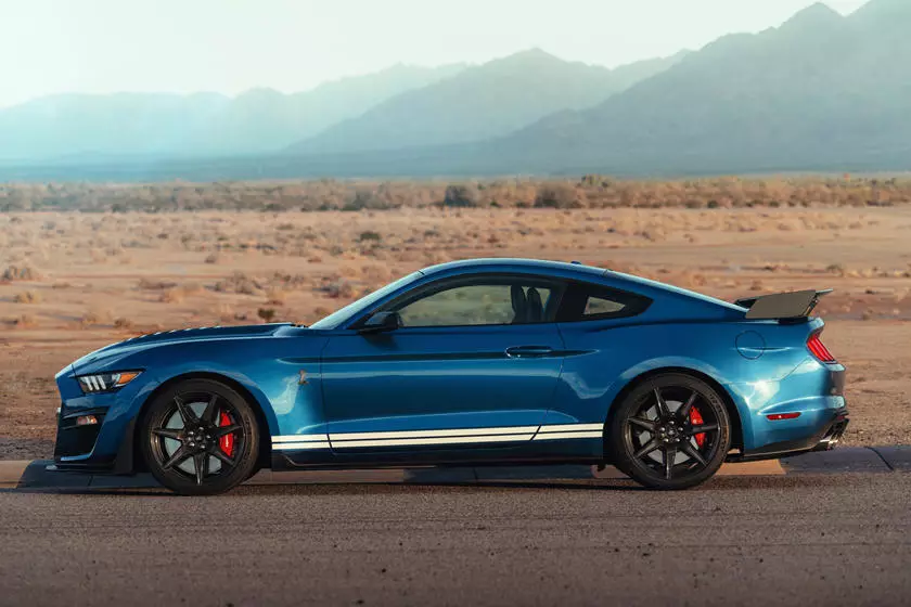 2020-2021 Ford Shelby GT500 Mustang страничен изглед