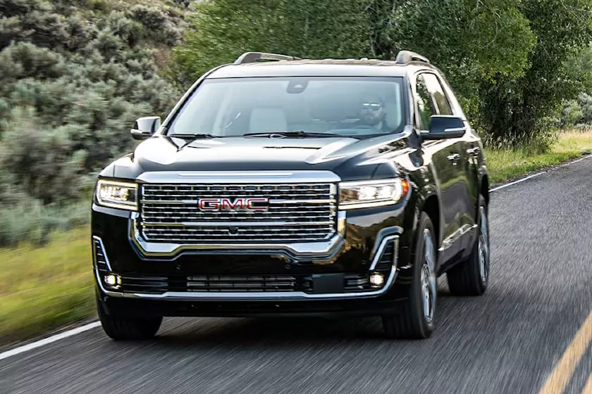 2020-2022 GMC Acadia Driving Front Angle