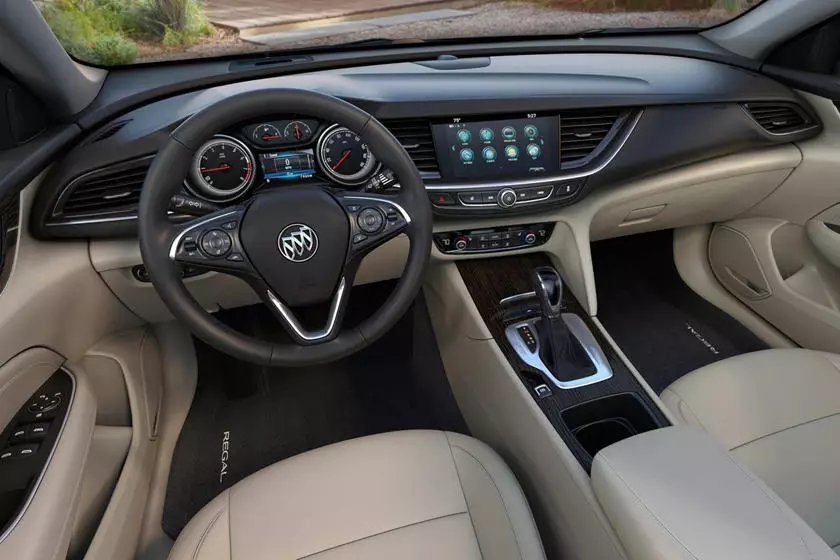 Buick Regal Sportback-dashboard 2018-2020
