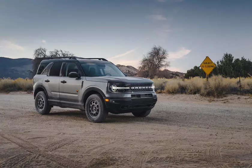 Ford Bronco Sport jest tak popularny, że dealerzy sprzedają wersje demonstracyjne 28751_1