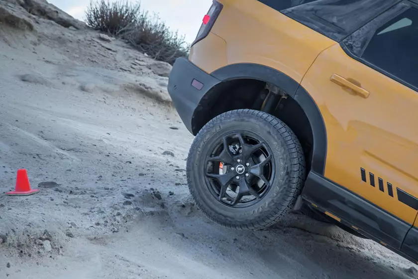 Ford Bronco Sport jest tak popularny, że dealerzy sprzedają wersje demonstracyjne 28751_8