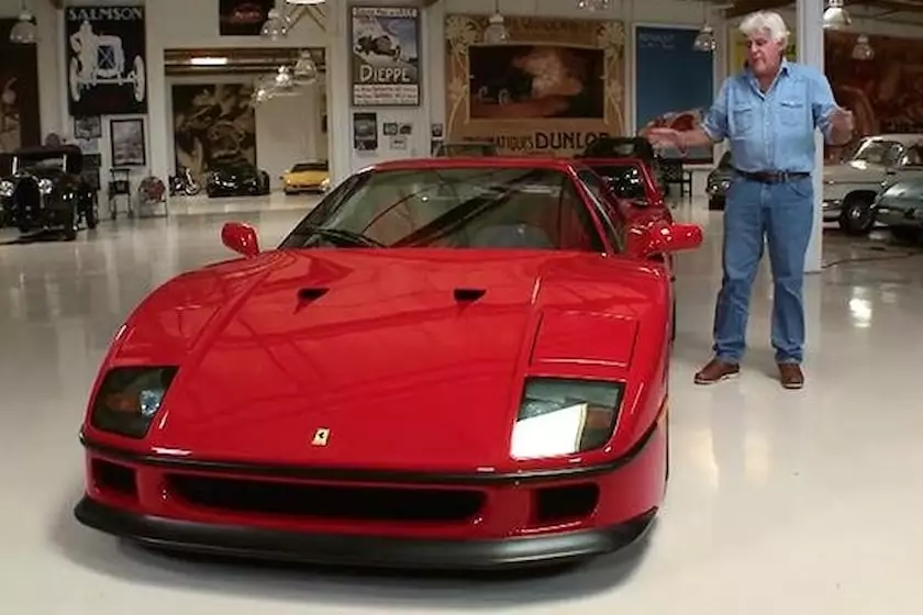 Jay Leno szerint egy Ferrari vásárlása olyan, mintha egy Dominatrixhoz mennénk 28795_1