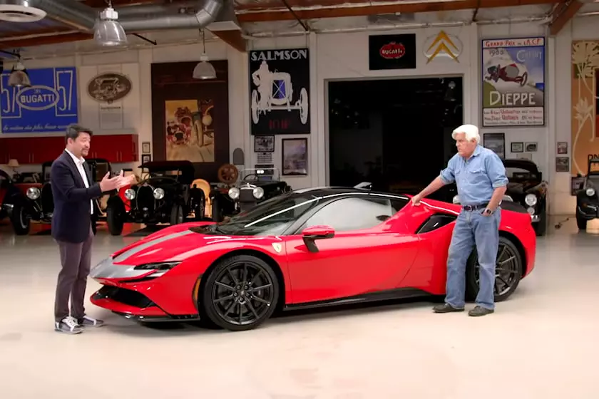 Jay Leno mówi, że kupowanie Ferrari jest jak pójście do dominacji 28795_2