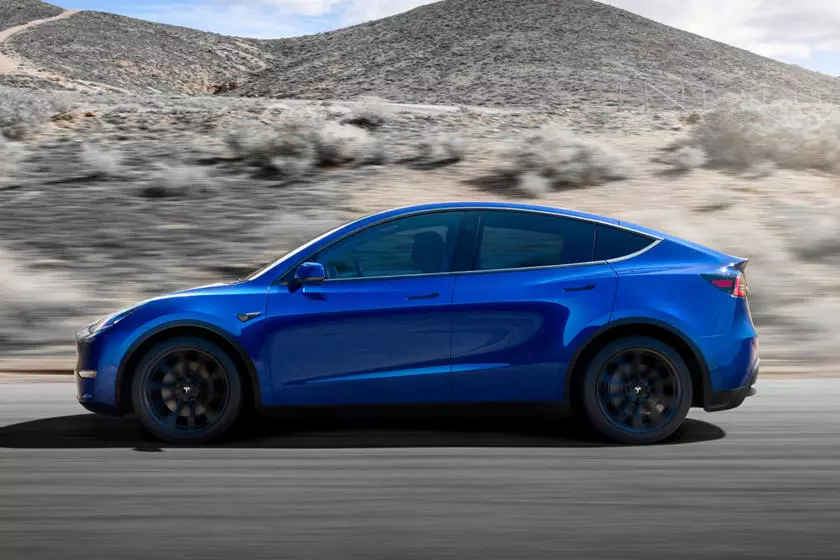 2021 Tesla Model Y бүйірлік көрінісі