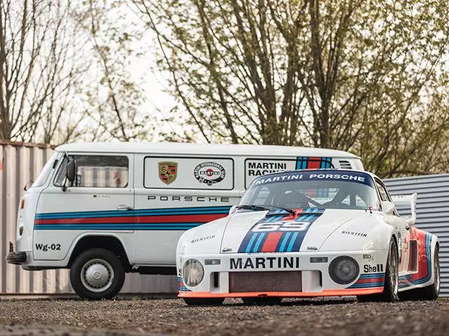 Бул Porsche 935 Racer жана VW Van идеалдуу жуп түзөт 2899_1