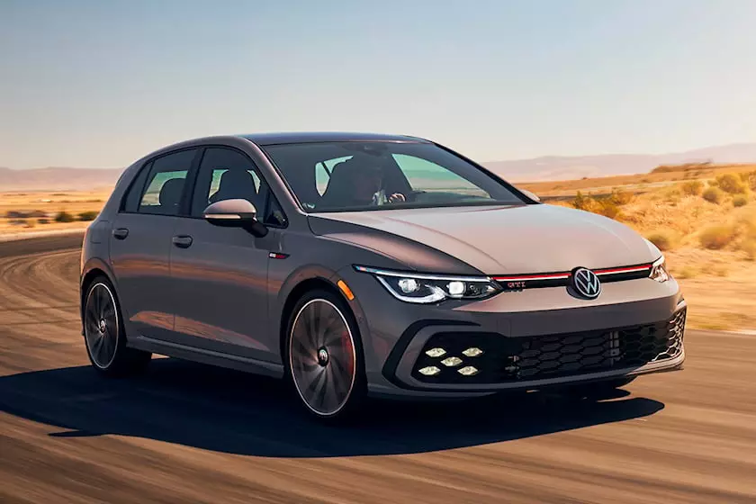 2022 Volkswagen Golf GTI Sisi Angle nyetir