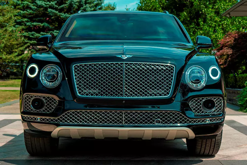 یہ Bentley Bentayga آپ کے لیے ایک دستی بم پکڑے گا۔ 29063_4