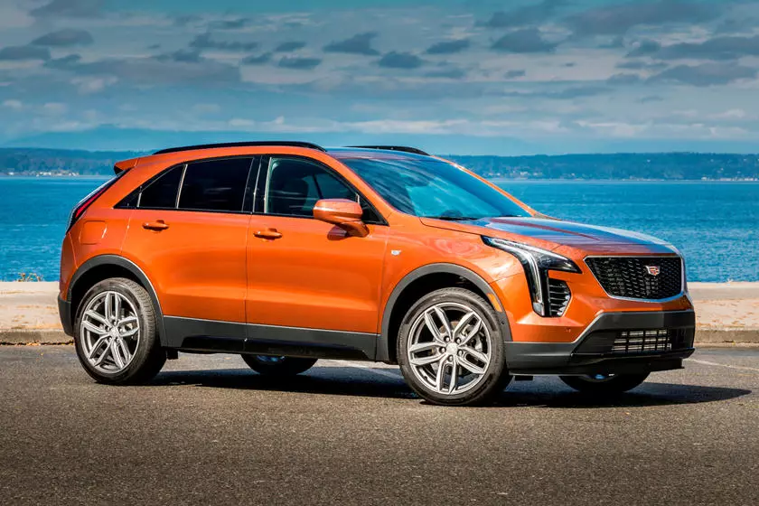 2019-2022 Cadillac XT4 Skats no priekšas