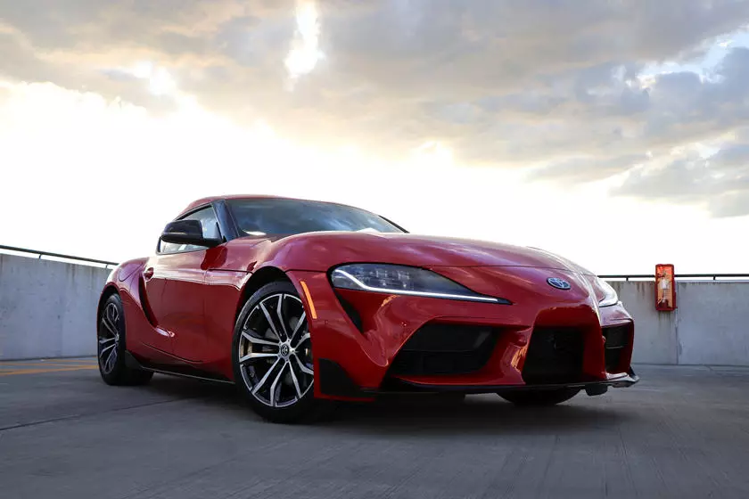 2021 Toyota Supra ფრონტალური ასპექტი