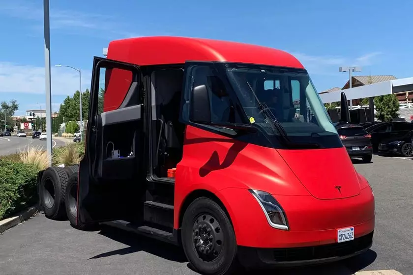 Ի՞նչ է կատարվում Tesla Semi Truck-ի հետ: 29238_5