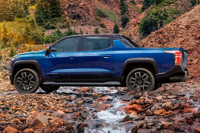 2024 Chevrolet Silverado 1500 EV Side View Driving