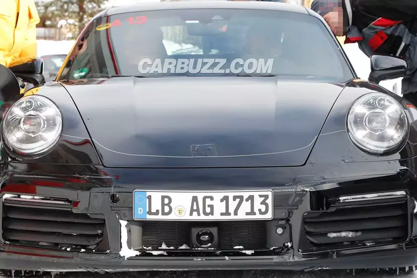 To bi lahko bil naš prvi pogled na Porsche 911 GT3 naslednje generacije 29469_17