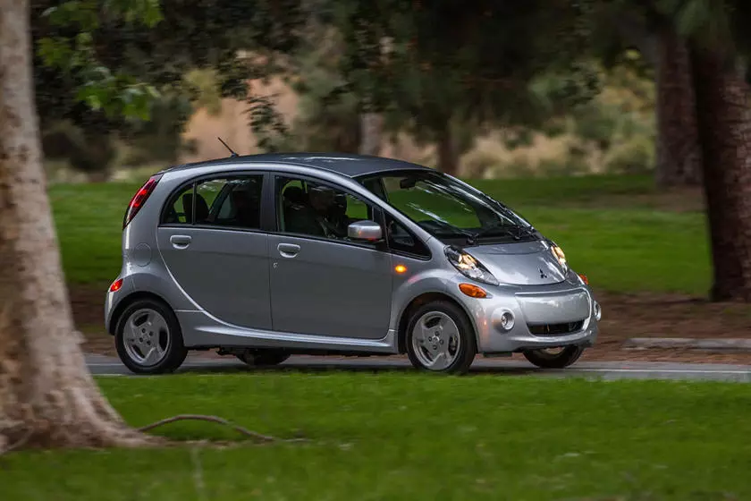 2012-2017 Mitsubishi i-MiEV Side View