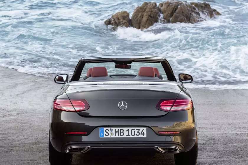 Nový Mercedes C-Class Coupe and Cabriolet Break Cover 29561_24