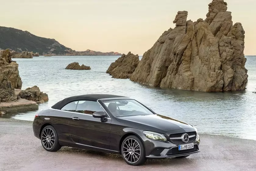 Vỏ xe Mercedes C-Class Coupe và Cabriolet mới 29561_26