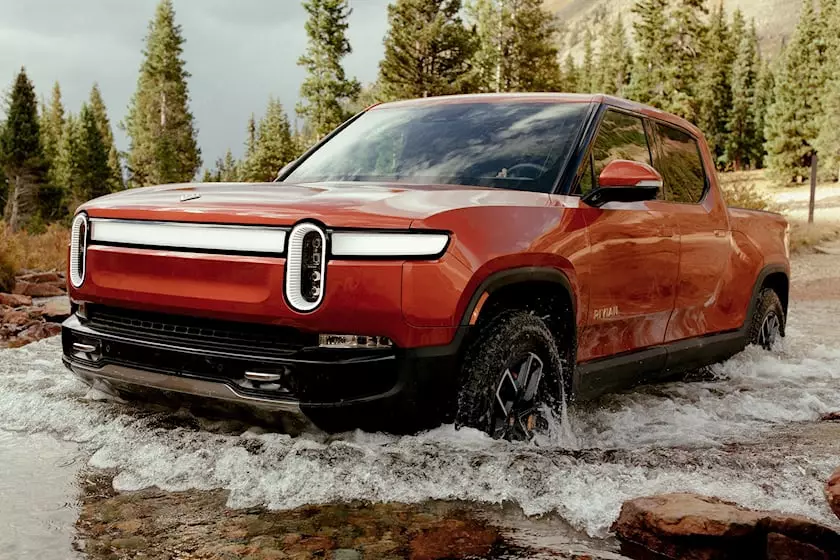 2022 Rivian R1T Truck Pohled zepředu Řízení