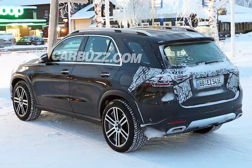 Lelee anya n'ime emelitere 2023 Mercedes GLE 29616_6