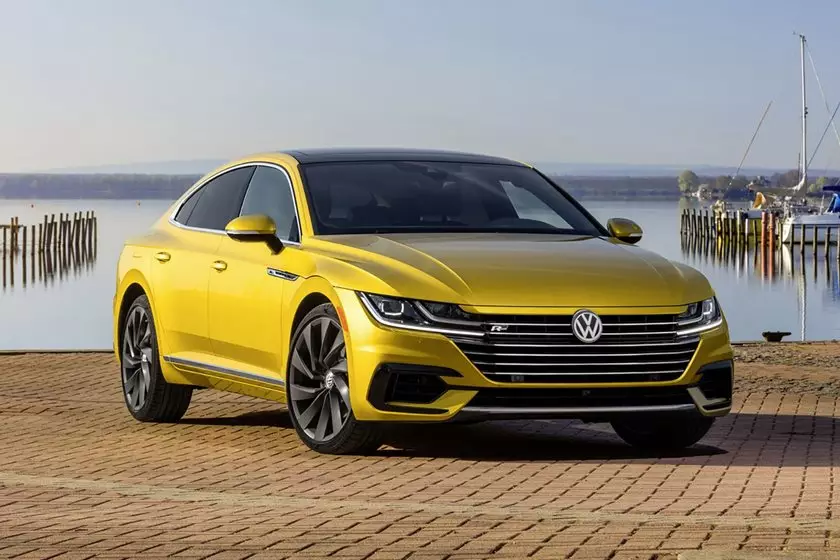 Volkswagen Arteon Ayaa Ku Soo Kordhay Xirmada R-Line Racy 29666_4