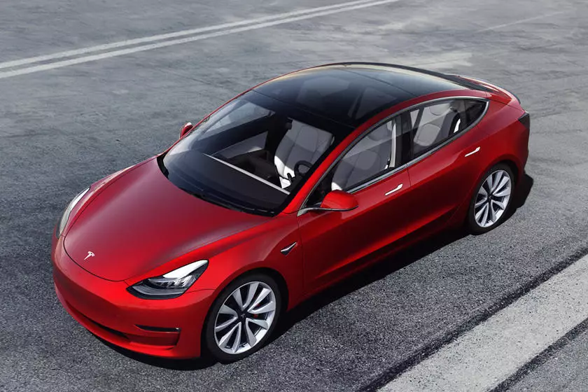 Tesla chọtara ụzọ ọzọ iji nweta ego achọrọ nke ukwuu 29751_1