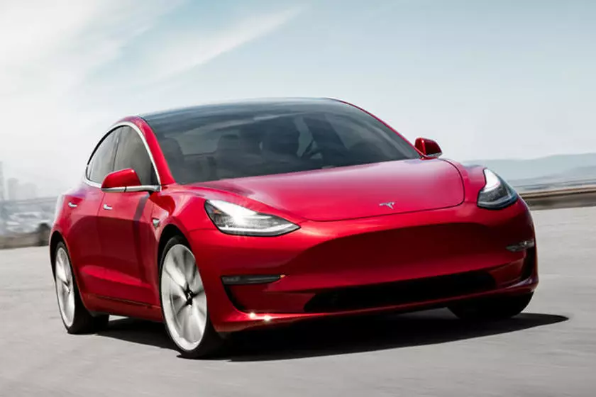 Tesla chọtara ụzọ ọzọ iji nweta ego achọrọ nke ukwuu 29751_2