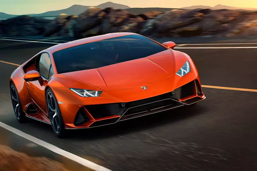 2020-2021 Lamborghini Huracan Evo فرنٽ View ڊرائيونگ