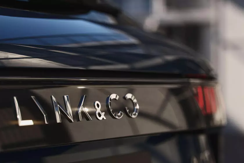 Lynk & Co 01 යනු ඔබට අයිති කර ගැනීමට අවශ්‍ය නොවන මෝටර් රථයකි 29814_9