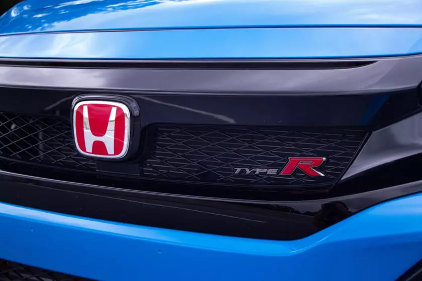 2020–2021 m. „Honda Civic Type R“ priekinis ženklelis