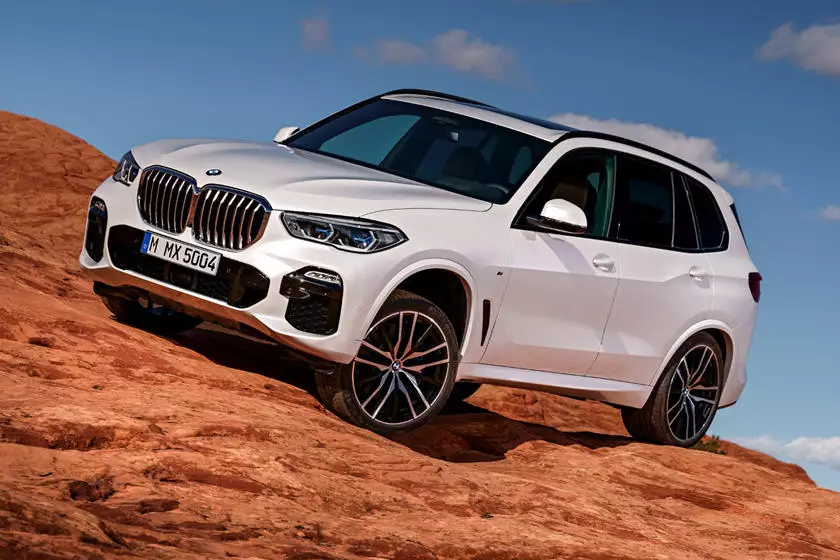 ទិដ្ឋភាពខាងមុខ BMW X5 ឆ្នាំ 2019-2022