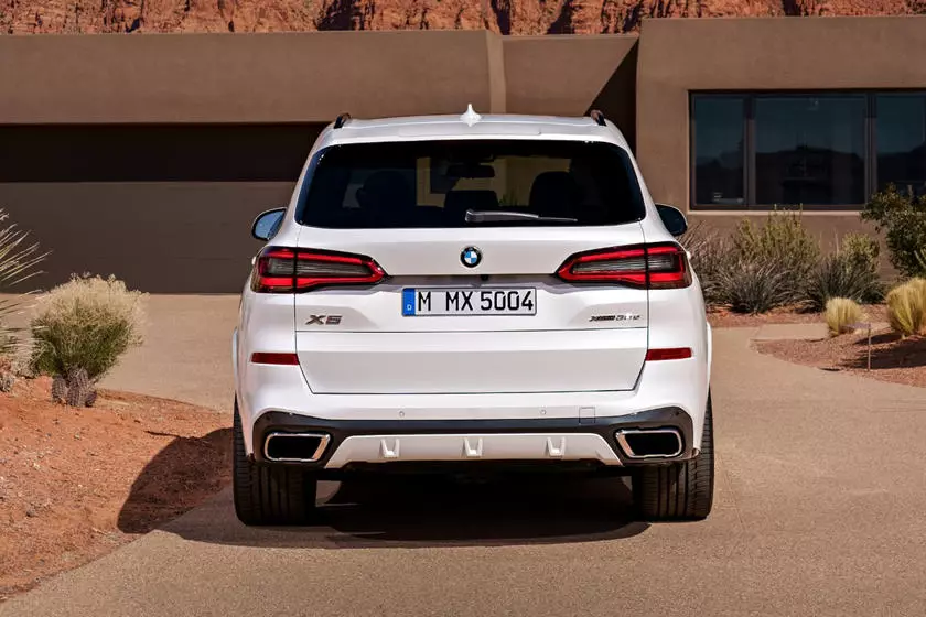 2019-2022 BMW X5 Заден поглед