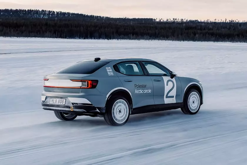 Polestar 2 na-awakpo Ụdị Arctic Circle Rally 29997_2