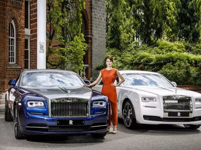 Аднаразовы Rolls-Royce Ghost And Wraith, створаны для Паўднёвай Карэі 3003_1