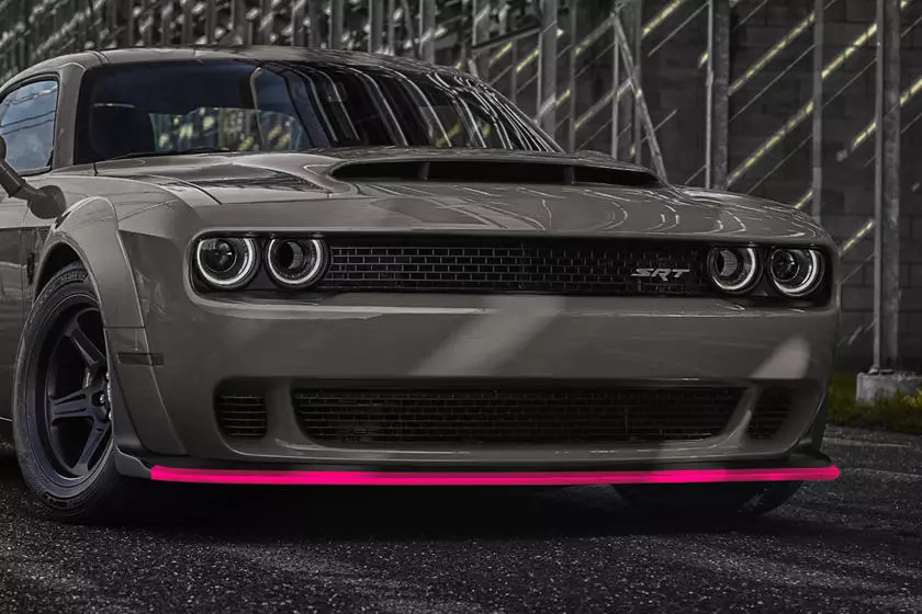 Dodge зарядлагычка һәм Челленджерга бәхәсле үзгәрешләр кертә 30054_1