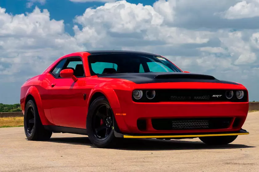 Dodge зарядлагычка һәм Челленджерга бәхәсле үзгәрешләр кертә 30054_2