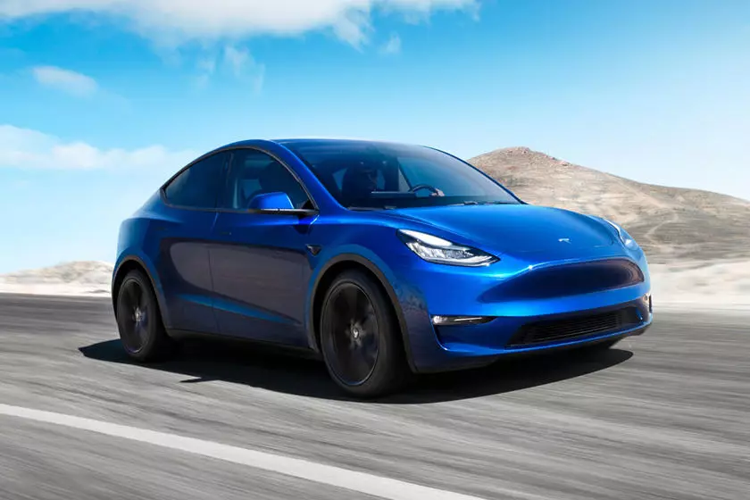 2020-2021 Tesla Model Y Öň görnüşi