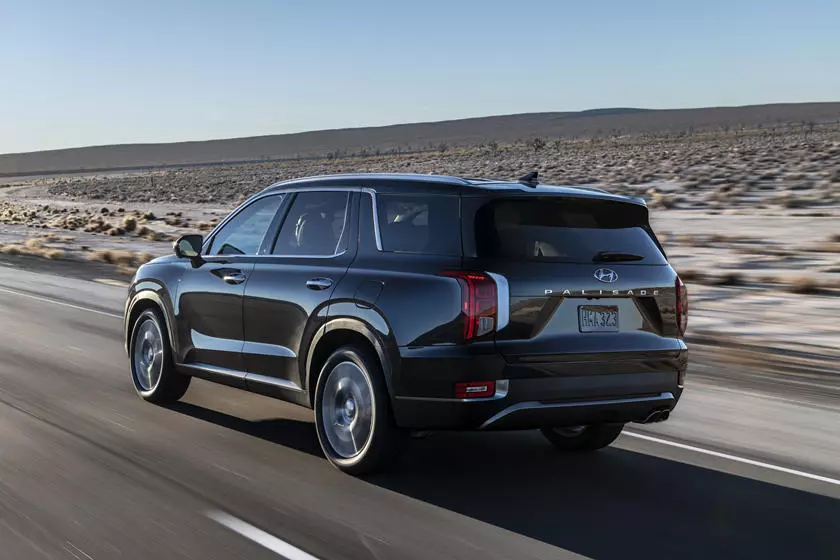 2020-2021 Hyundai Palisade Rear View Driving