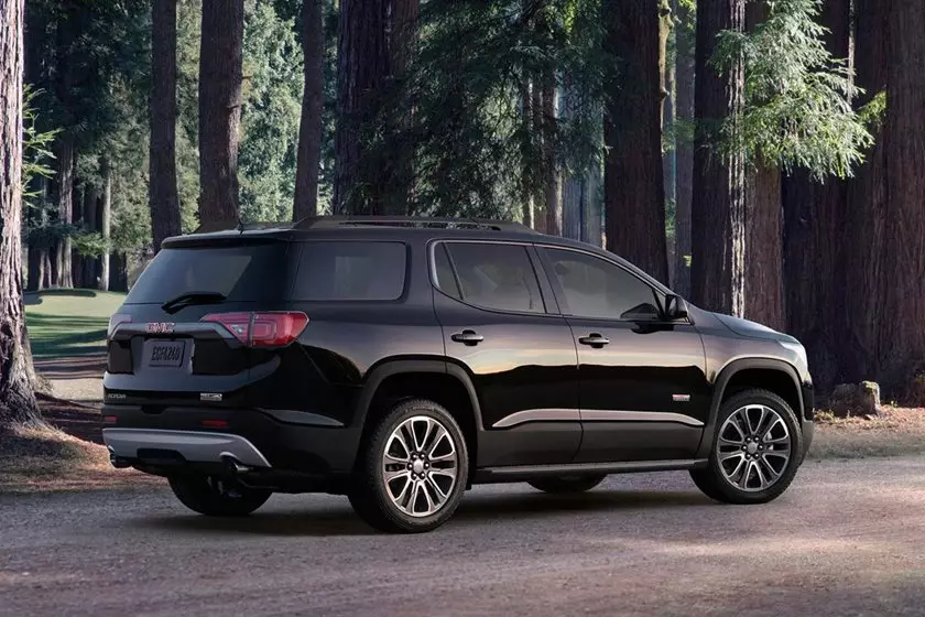 GMC Acadia және Terrain қара басылымдары NY автосалонына барды 30213_5