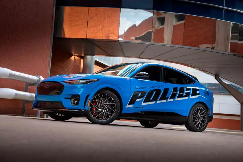Ford Mustang Mach-E Police SUV Op Michigan Stroossen Dëse Weekend 30274_6
