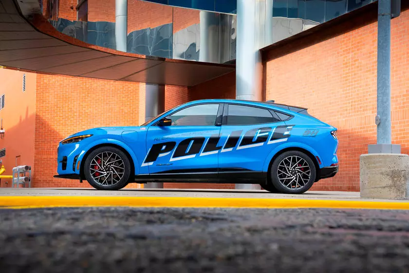 Ford Mustang Mach-E Police SUV trên đường phố Michigan Cuối tuần này 30274_7