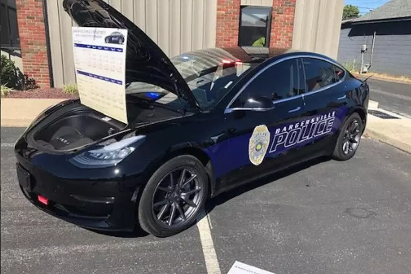 Policías de Indiana abandonan Dodge Chargers para Tesla Model 3s 30298_1