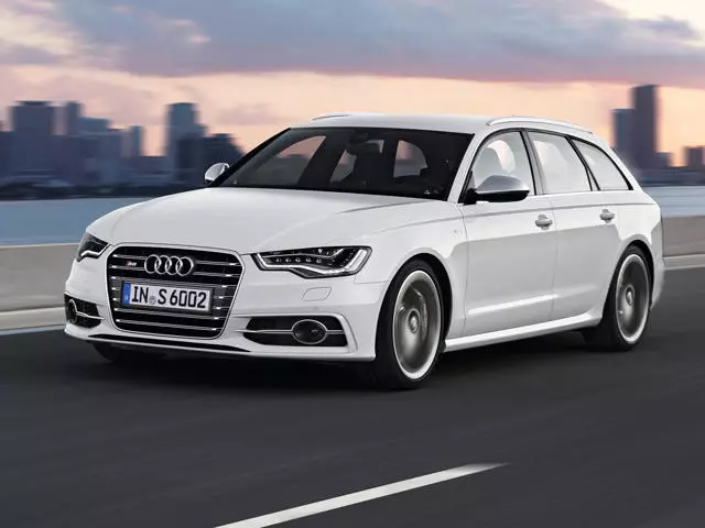 Ашылған: Франкфуртқа дейін Audi S6, S7 және S8 30314_2