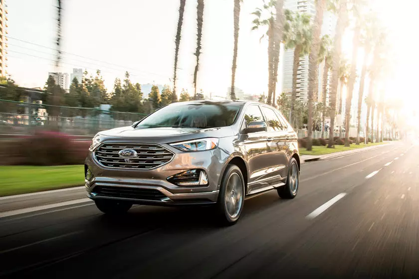 2019-2020 Ford Edge Front View Driving