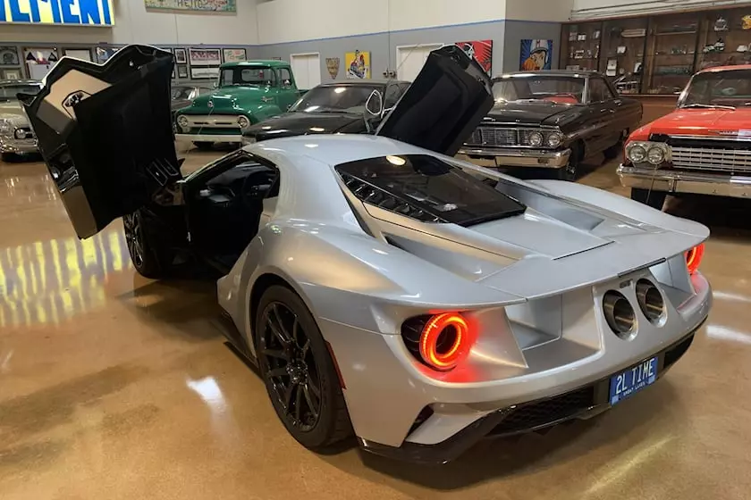 TEASED: Ford GT Alan Mann Heritage Edition sarà un addio molto speciale 30534_7