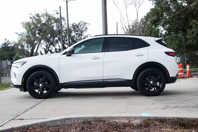 2021-2022 Buick Envision Lateral View