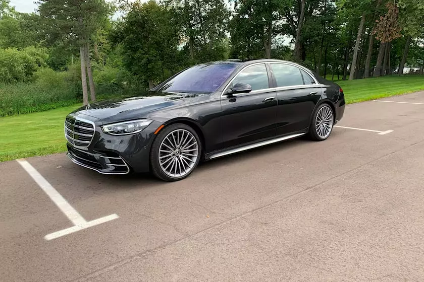 2021-2022 Mercedes-Benz S-Class Sedan Frontal Aspect